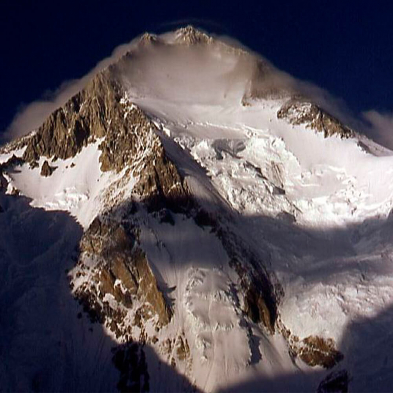 Tracee Metcalfe – Physician & Mountaineer